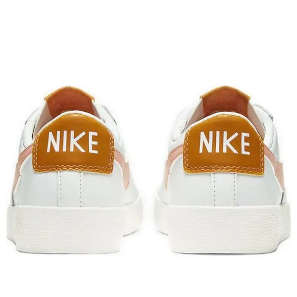 Nike Blazer Low Sneakers - White/pink