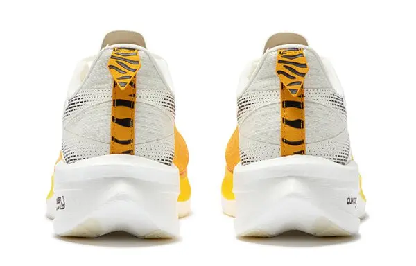 361 DEGREES X Qu!k Foam Flying Flame Et Sneakers - Yellow/white