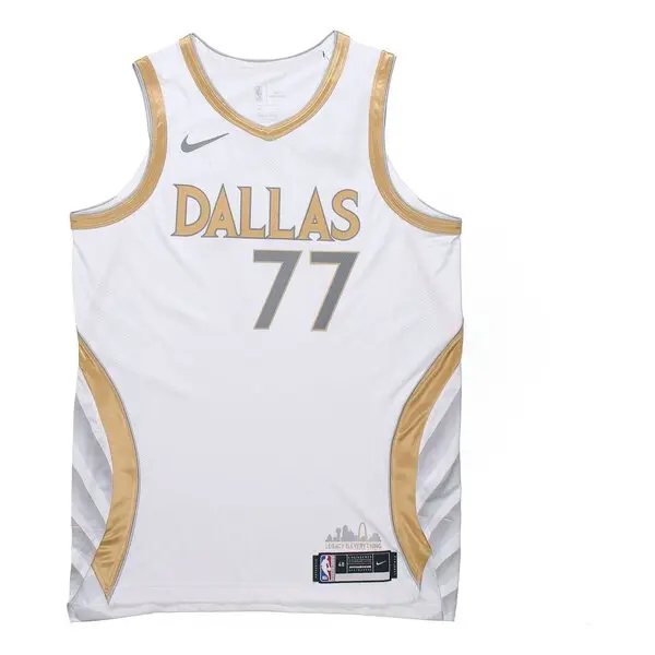 Nike Dallas Mavericks Luka Doncic Jersey - White
