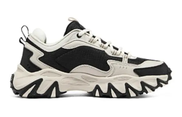 Sketchers Thurston Trail Sneakers