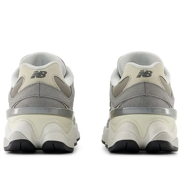 NEW BALANCE 9060 Sneakers