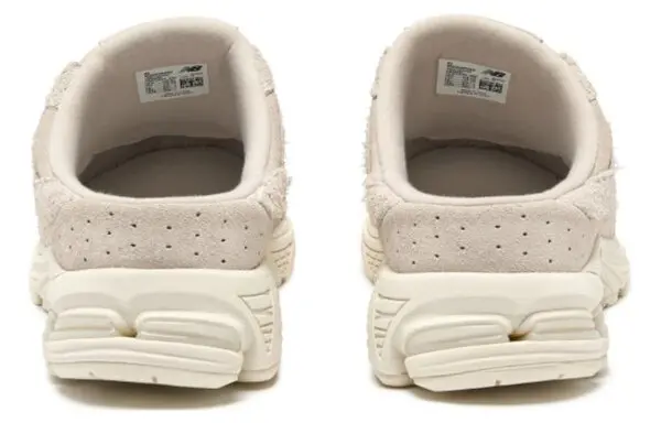 NEW BALANCE 2002r Mule - Light Graybrown