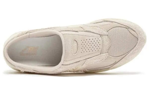 NEW BALANCE 2002r Mule - Light Graybrown