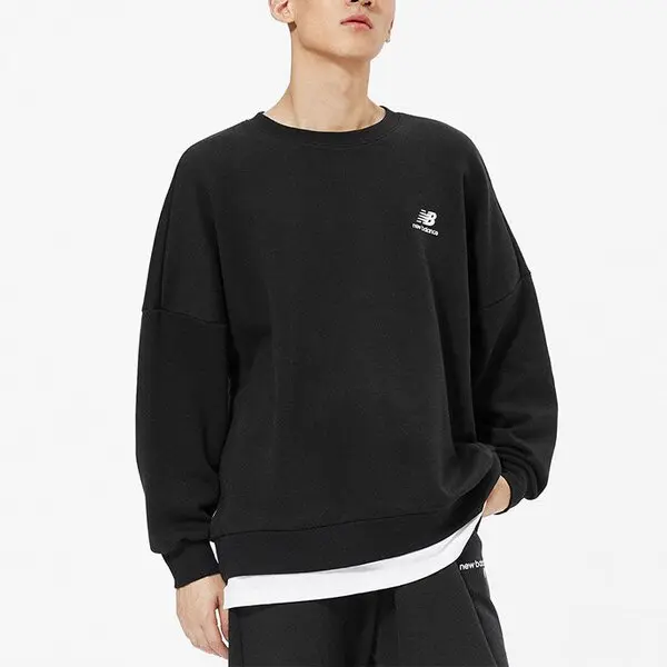 NEW BALANCE Alphabet Logo Round Neck Long Sleeves - Black