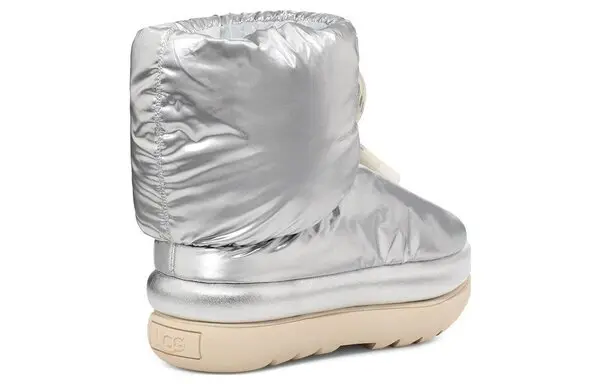 UGG Classic Maxi Short Boot - Metallic Silver
