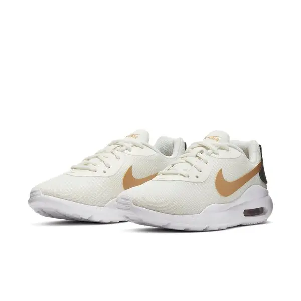 Nike Max Oketo Sneakers - White/gold