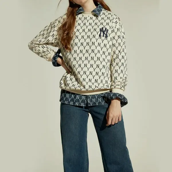 MLB New York Yankees Retro All-over Print Crewneck Sweater