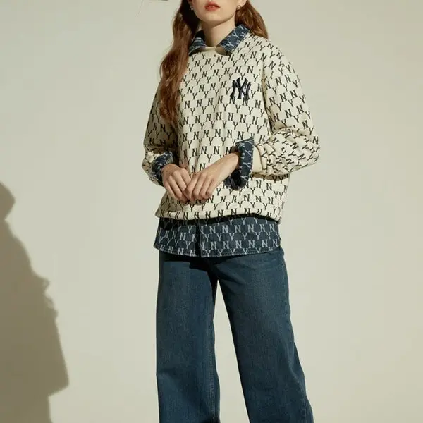 MLB New York Yankees Retro All-over Print Crewneck Sweater