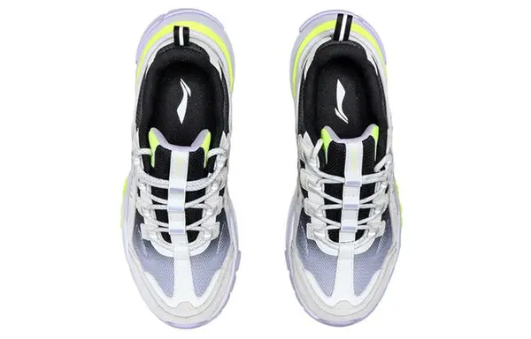 LI-NING Reverses Sneakers