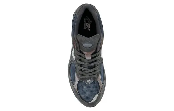 NEW BALANCE 2002r Gore-tex Sneaker - Blackgray/blue