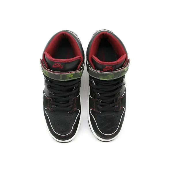 Nike Dunk Mid Elite Sb "nitraid" Sneakers