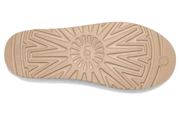 UGG Campfire Crafted Regenerate Boots - Black