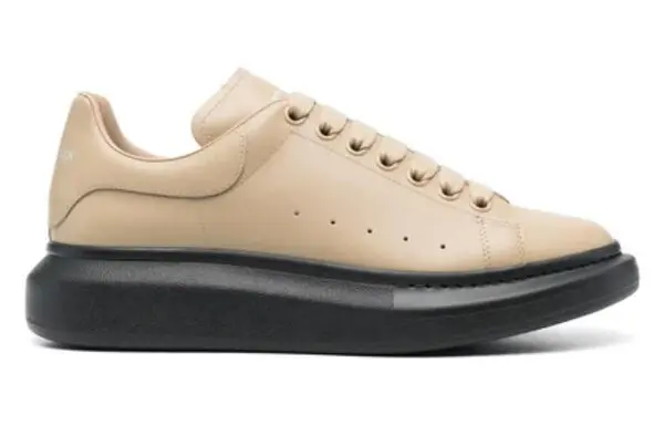 Alexander McQueen Larry Sneakers - Beige/black