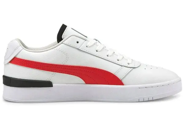 PUMA Clasico Sneakers