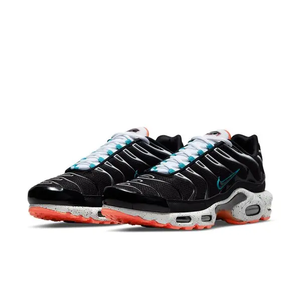 Nike Max Plus Sneakers - Black