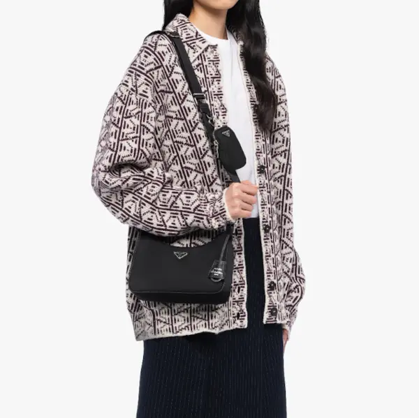 Prada Re-edition 2005 Shoulder Bag - Black/silver