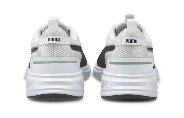 PUMA Scorch Runner Athletic Sneakers - Black/white/grey