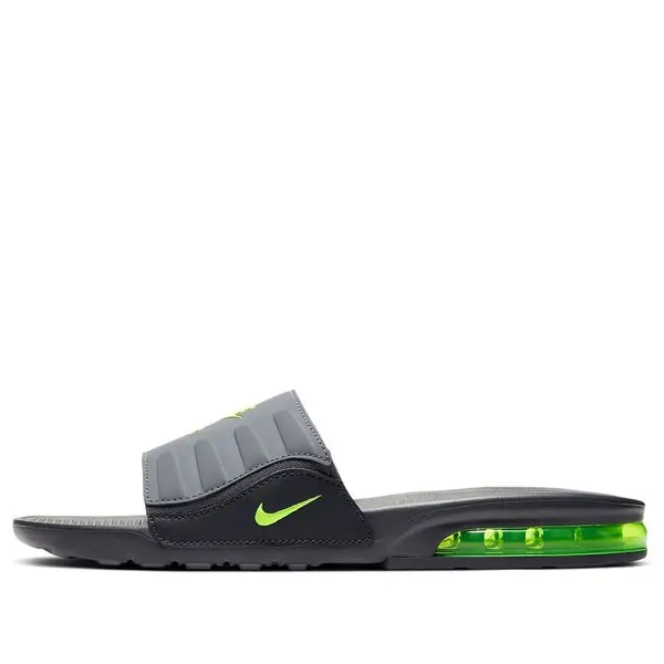 Nike Max Camden Slide - Black