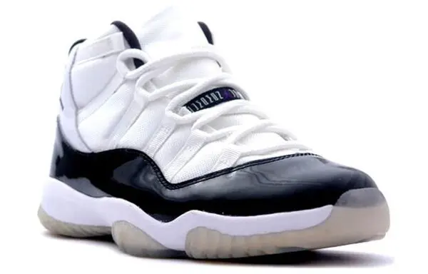 JORDAN 11 Retro "concord