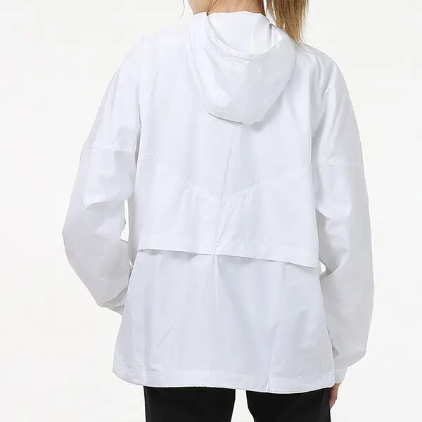 Nike Essential Woven Jacket