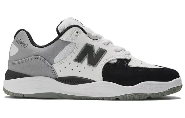 NEW BALANCE 1010 Numeric Sneakers - White/black