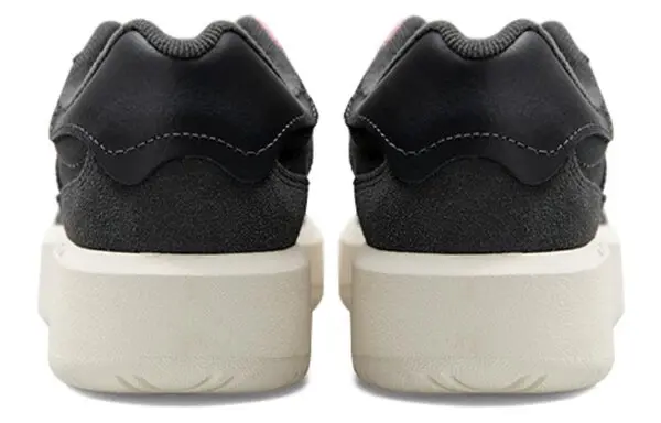 NEW BALANCE Ct302 Sneakers - Black