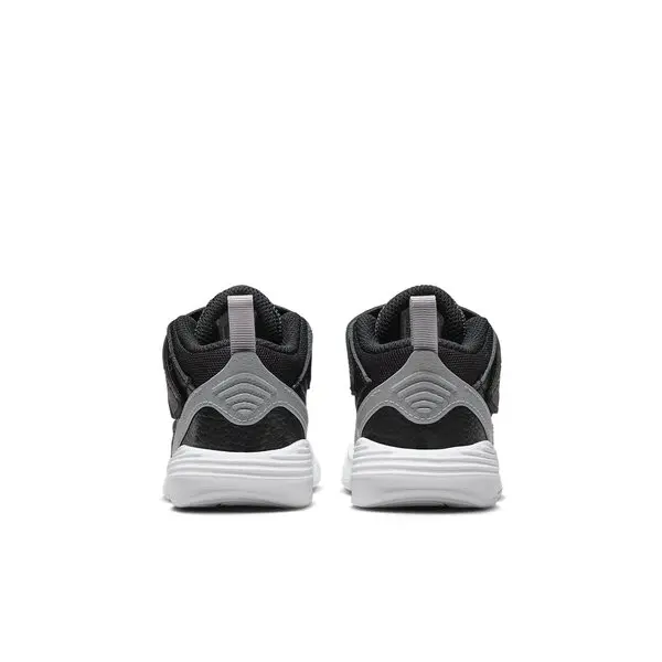 JORDAN Air Max Aura 5 Sneakers