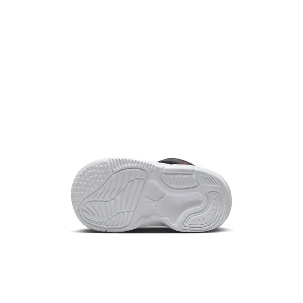 JORDAN Air Max Aura 5 Sneakers