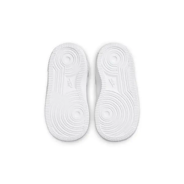 Nike Force 1 Mid Top Sneakers