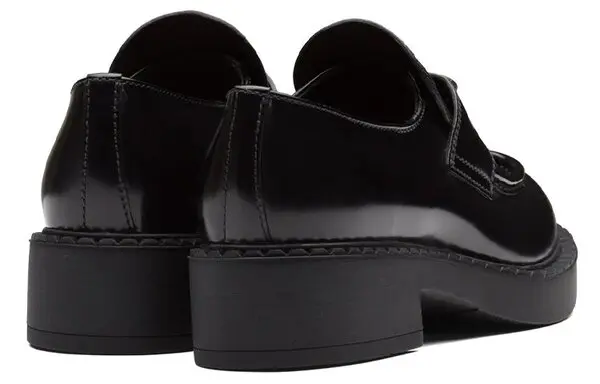Prada Leather Loafers - Black/silver
