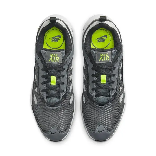 Nike Max Ap Low Top Sneakers