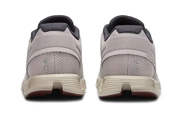 On Cloud Sneakers - Pearl/frost