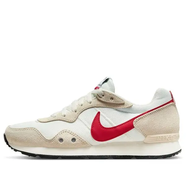 Nike Venture Runner Low Top Sneakers - White/red
