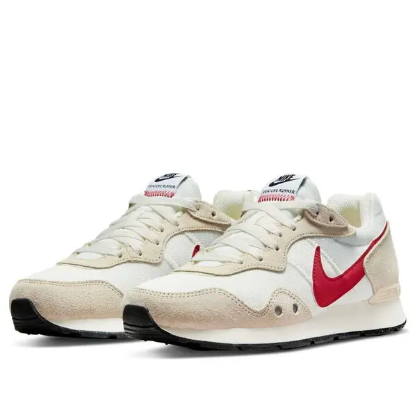 Nike Venture Runner Low Top Sneakers - White/red