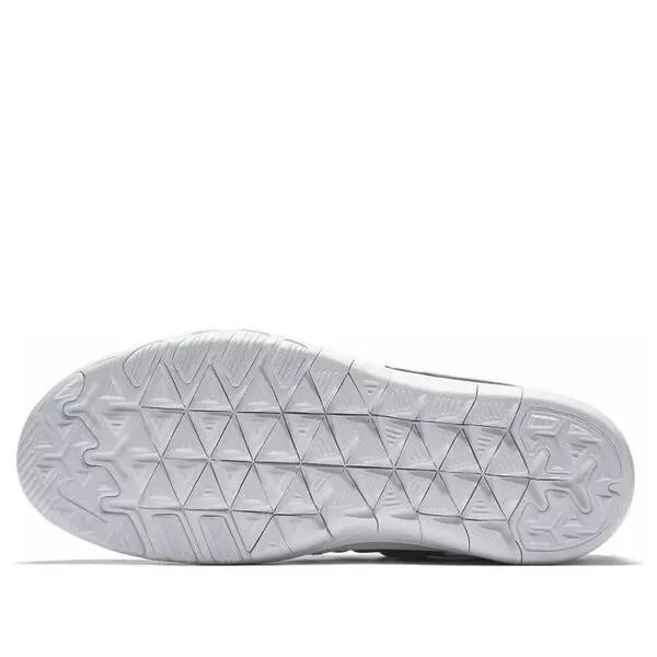 Nike Free Tr 7 Sneakers - Black/white