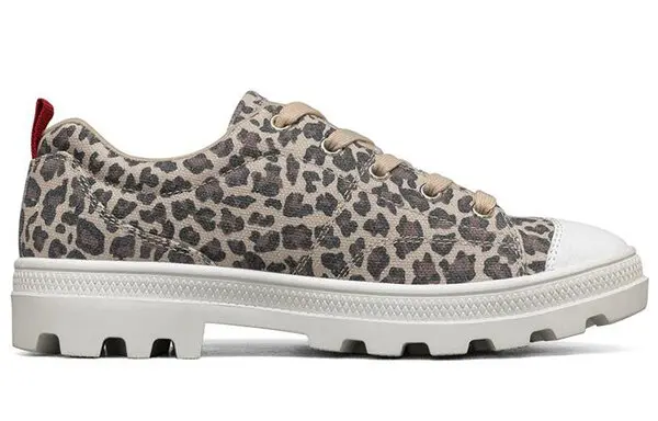 Sketchers Roadies Low-top Canvas Shoe