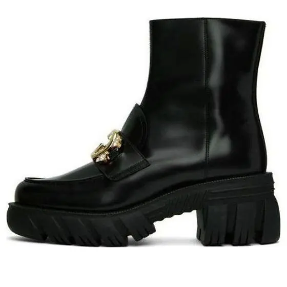 Gucci Mid Heel Ankle Boot With Belt In Leather - Black