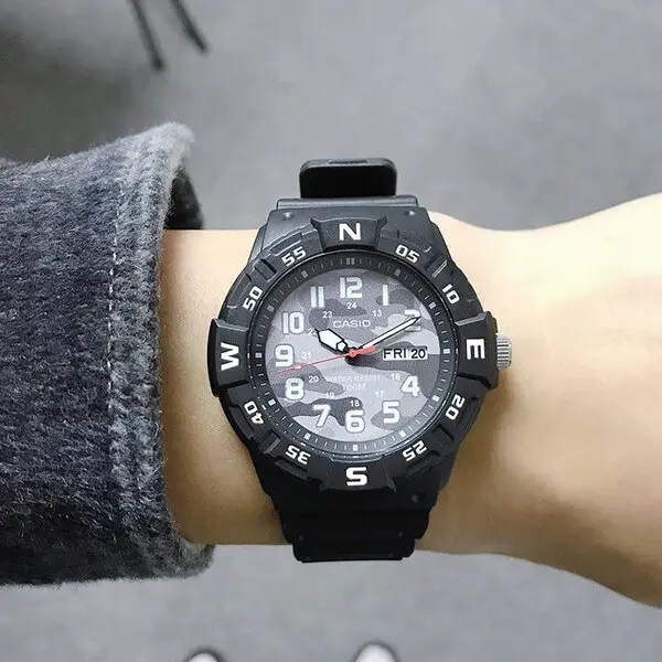 Casio Quartz Analog Watch