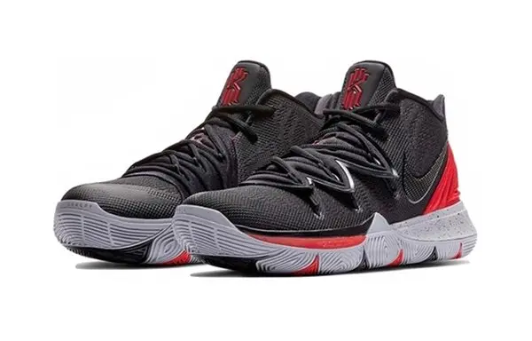 Nike Kyrie 5 "bred" Sneakers