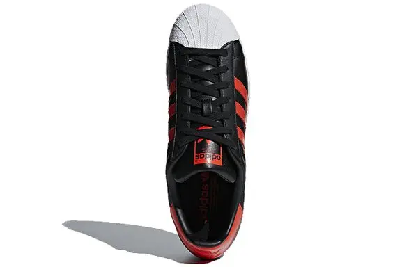 Adidas Superstar Sneakers