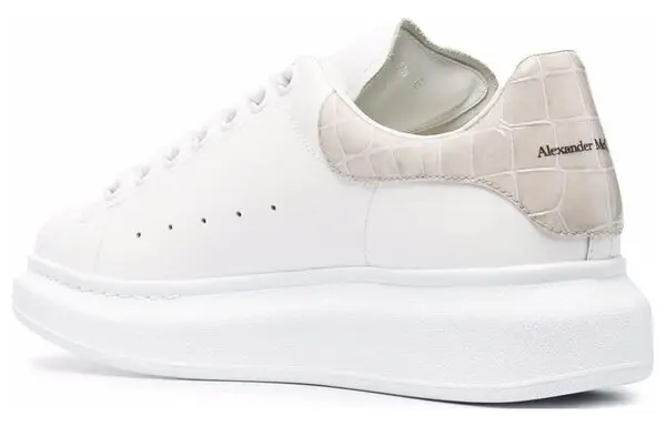 Alexander McQueen Oversized Sneaker - White/champagne