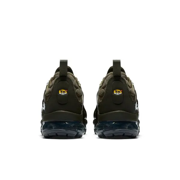 Nike Vapormax Plus Sneakers - Black