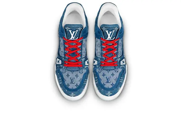 LOUIS VUITTON Trainers