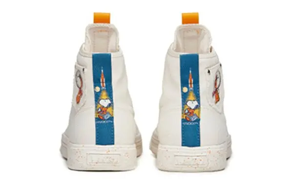 ANTA X Snoopy Skateboarding Series Sneakers High Top