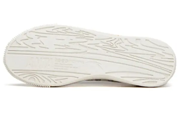 ANTA X Snoopy Skateboarding Series Sneakers High Top