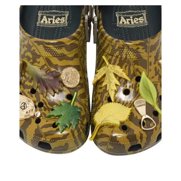 CROCS X Aries Classic Clog - Dark Algae