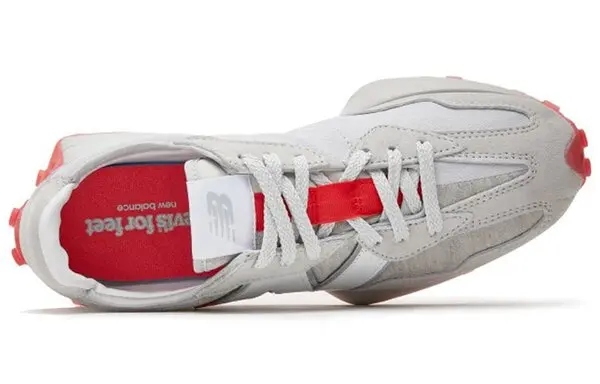 NEW BALANCE Levi's X 327 Sneakers - Grey/red