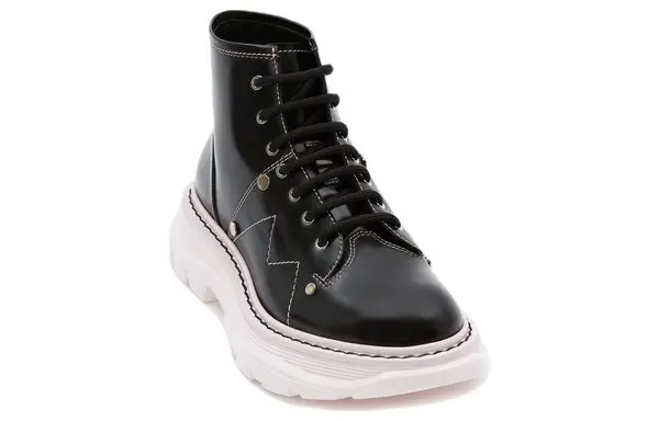 Alexander McQueen Tread Lace-up Boots - Black/pink