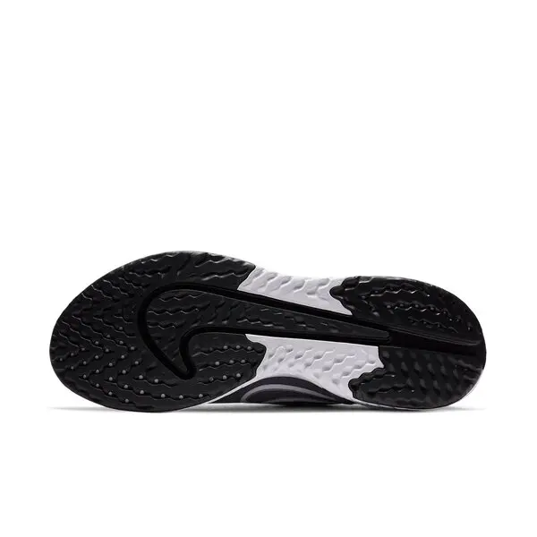 Nike Legend React 3 Sneakers - Black/grey