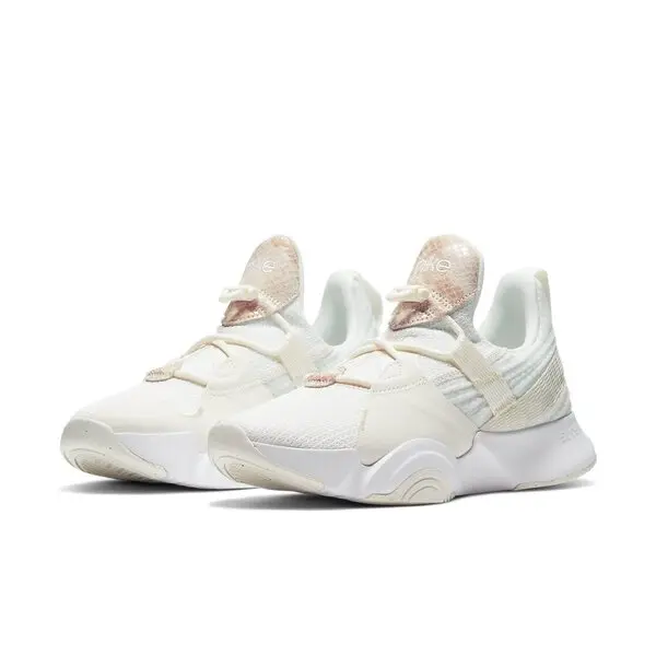 Nike Superrep Groove Sneakers - White